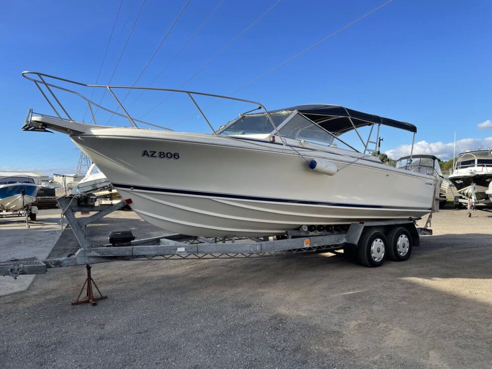 SOLD – 1990 Bertram 25 Sedan | Geelong Marine World