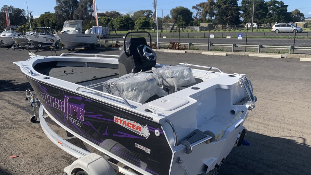 Stacer Crossfire 449 – “IN STOCK” | Geelong Marine World