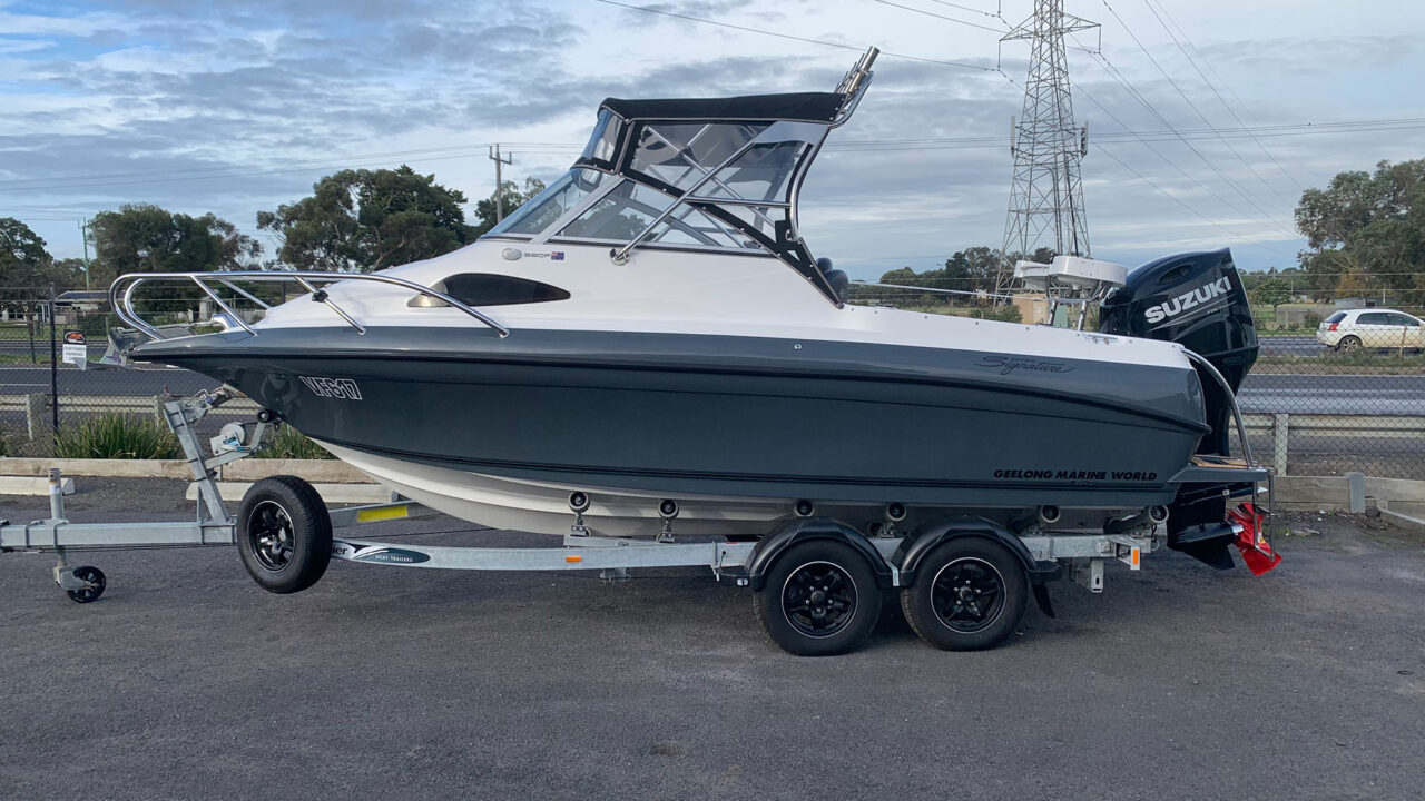 sold – Haines Signature 580f | Geelong Marine World