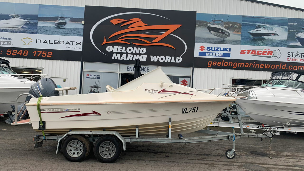 SOLD – Streaker 545 Blue Water | Geelong Marine World