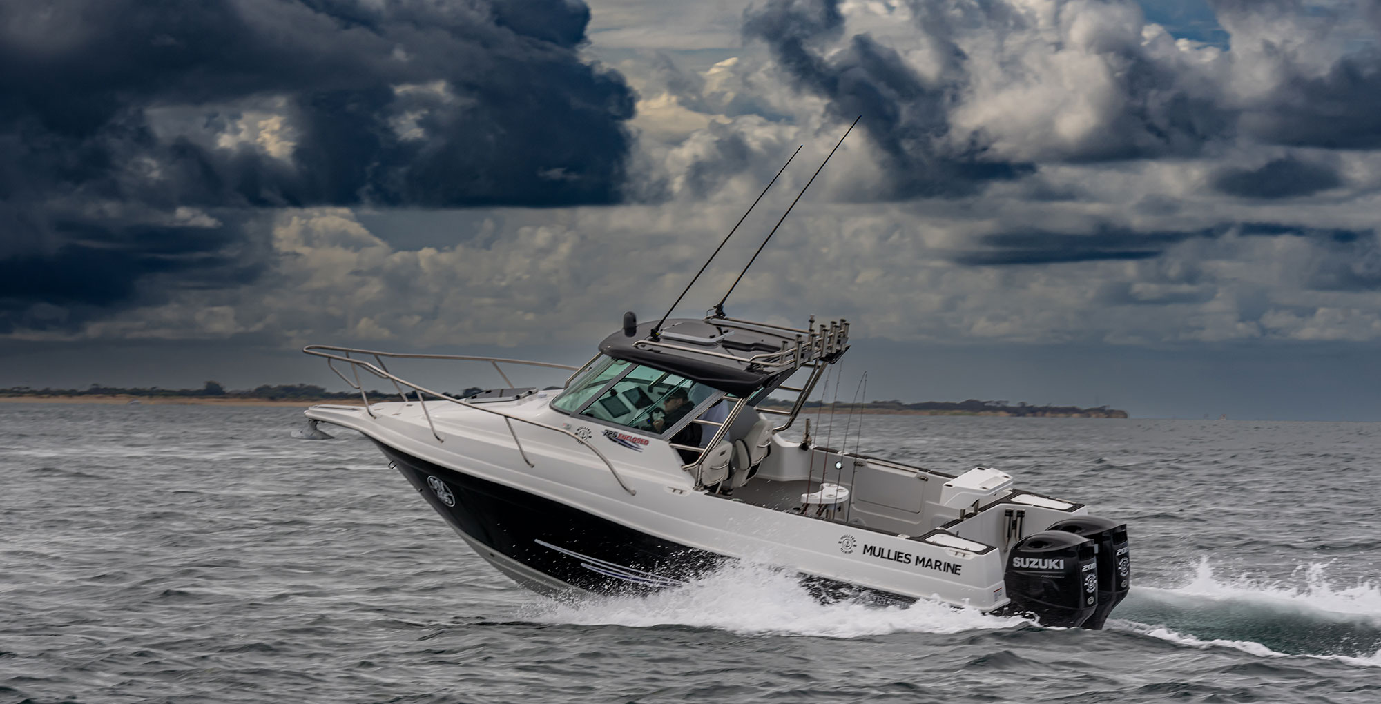 Haines Hunter 725 Enclosed Powered by Suzuki | Geelong Marine World